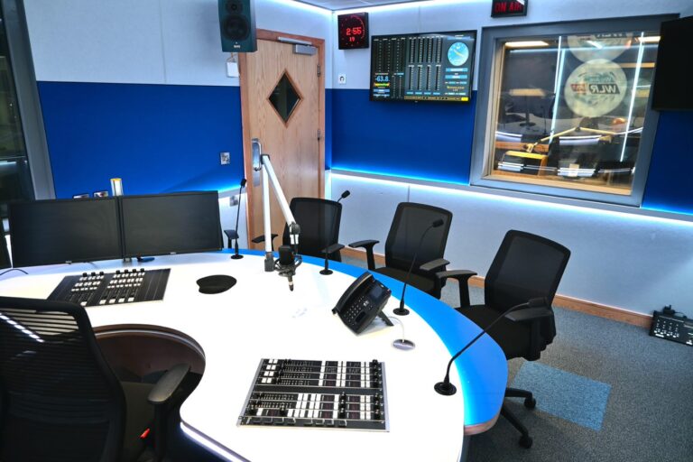 Here’s how the new WLR FM studios look after major refurbishment ...